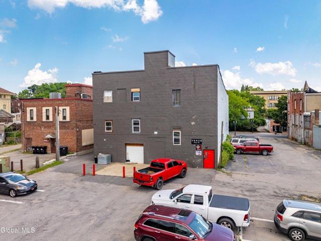 91 N Main St, Gloversville, NY 12078