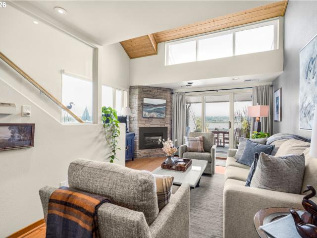 91 n hayden bay dr