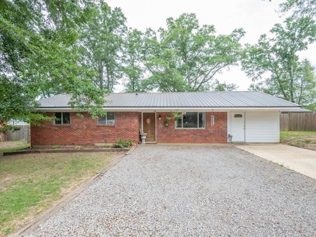 91 Northside Dr W, Ackerman, MS 39735