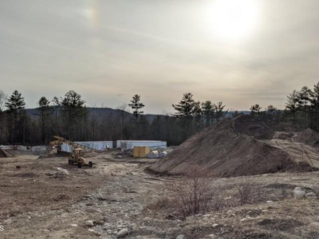 91 Northway Ln, Bolton Landing, NY 12814