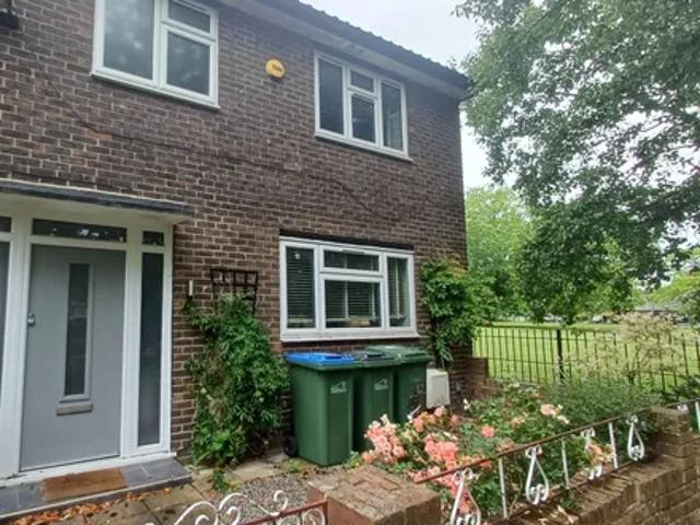 91 Peterstone Road, London, SE2 9XZ, United Kingdom | 3 bed house for rent #168186897 | Rentberry