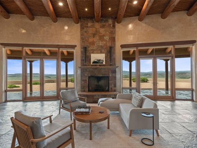 91 Pine Ranch Rd, Stanley, NM 87056