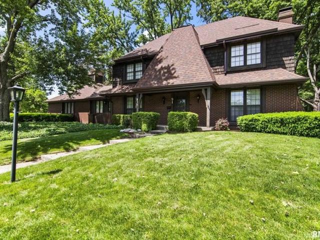 91 Pinehurst Dr, Springfield, IL 62704