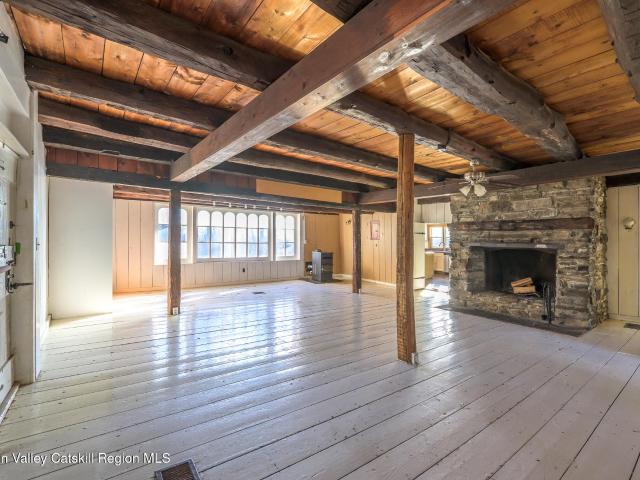 91 Scheller Park Rd, New Baltimore, NY 12192 | MLS #20260