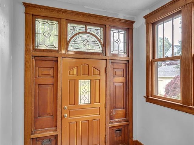 91 Saint Johns Parkside Street