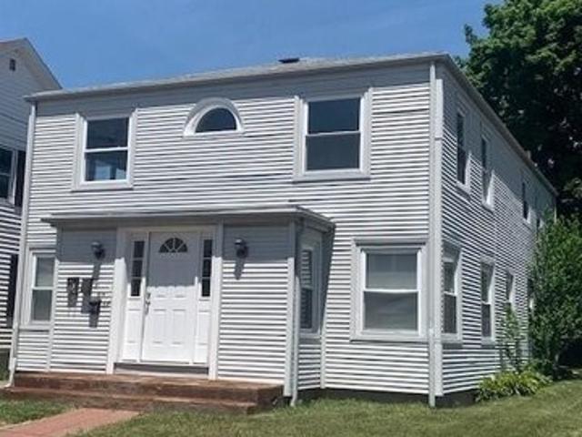 91 Sterling St, Pawtucket, RI 02860
