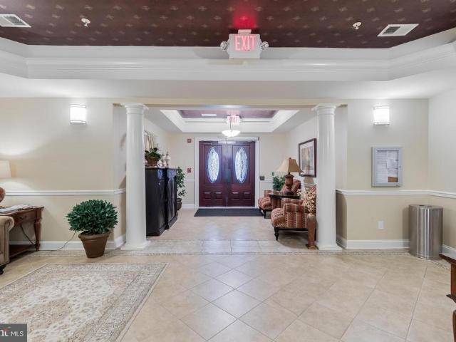 9204 Charleston Drive # 206