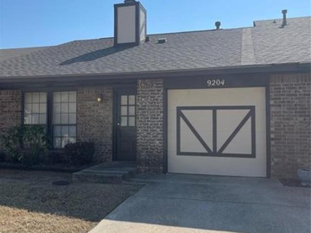 9204 Stonegate, Midwest City, OK 73130