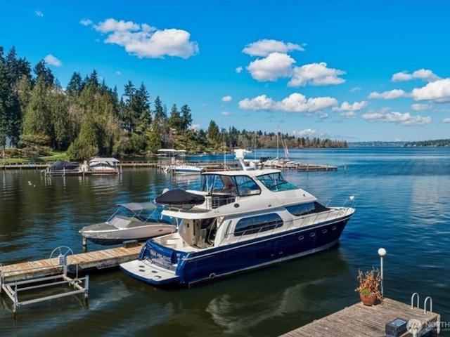 9204 SE 33rd Pl, Mercer Island, WA 98040
