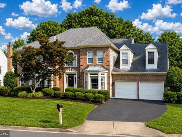 9205 Armetale Ct, Fairfax Station, VA 22039