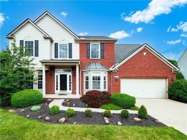 9205 King Ct, Olmsted Township, OH 44138