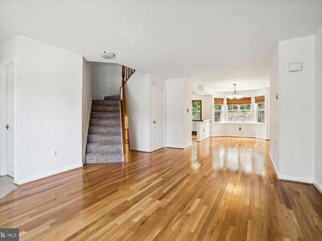 9205 Ridgefield Circle