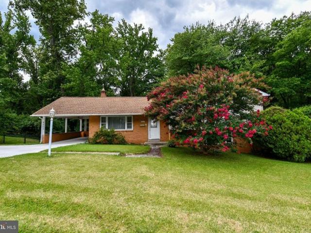 9205 Wellington Ct, Lanham, MD 20706