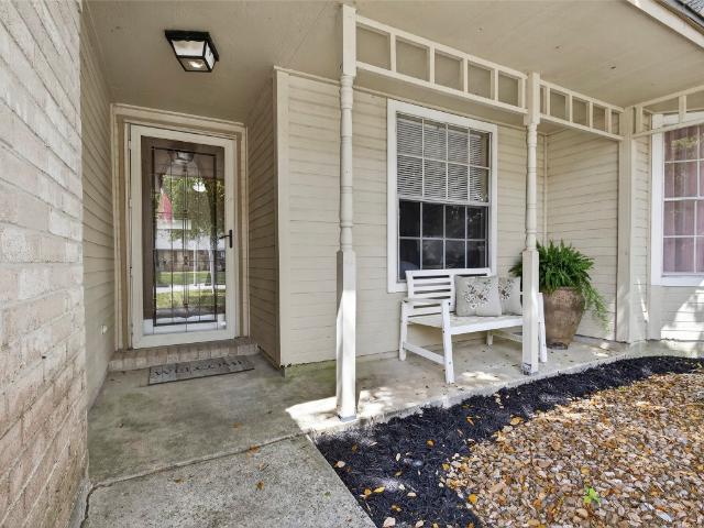 9206 Kirkleigh Ln, Spring, TX 77379 | MLS #98905 | Compass