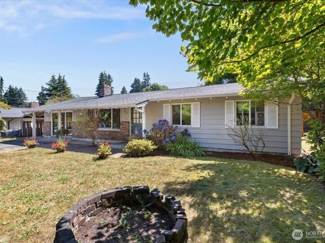 9207 Meadow Way, Everett, WA 98208