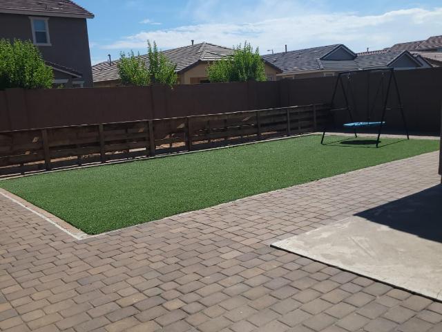 9207 W SELLS Drive