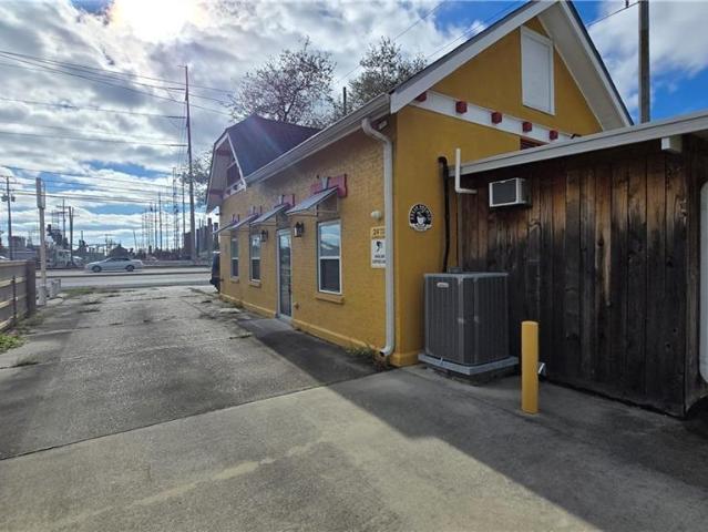 9207 W St. Bernard Highway