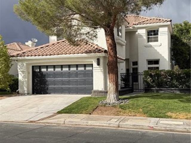 9208 Eagle Ridge Dr, Las Vegas, NV 89134