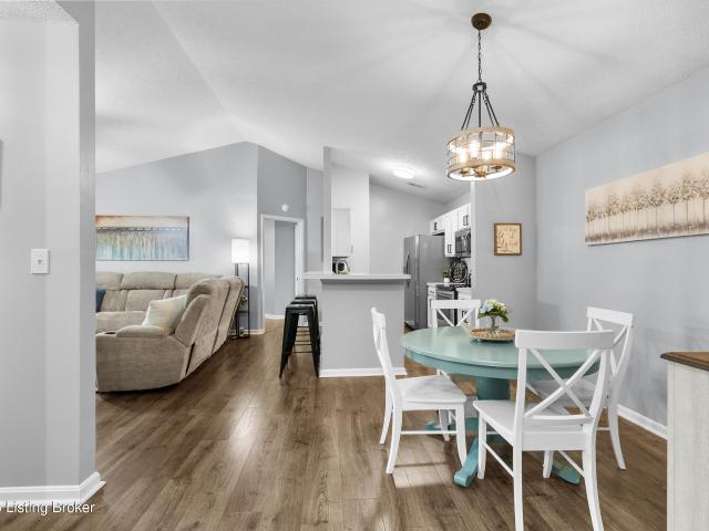 9208 Hawthorne Pointe Dr 203
