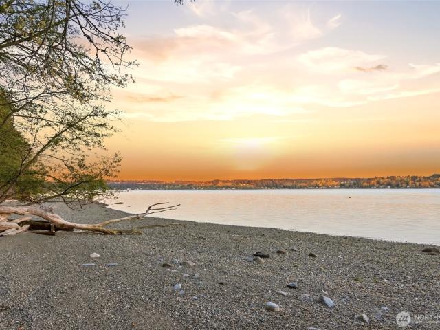 9208 th St Ct NW, Gig Harbor, WA 98329 | MLS #2508