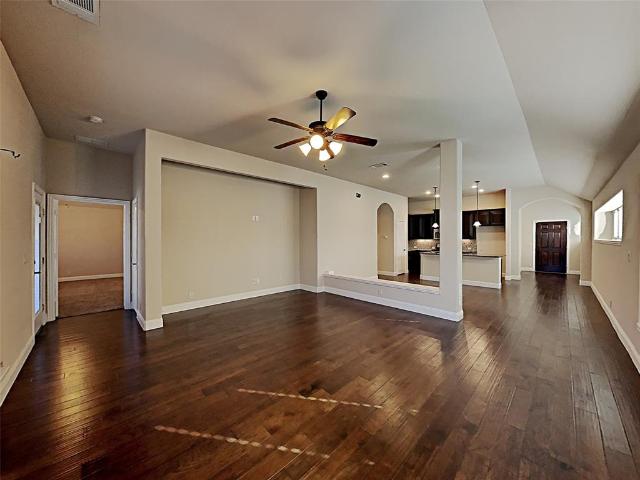 9208 Vineyard Lane