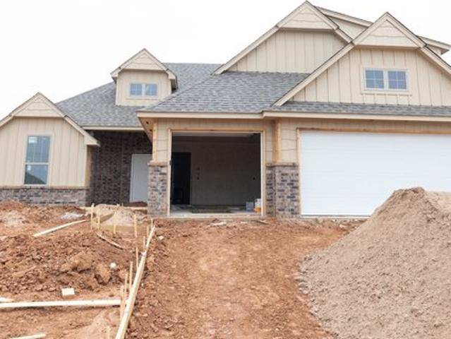 9209 NW 86th St, Yukon, OK 73099
