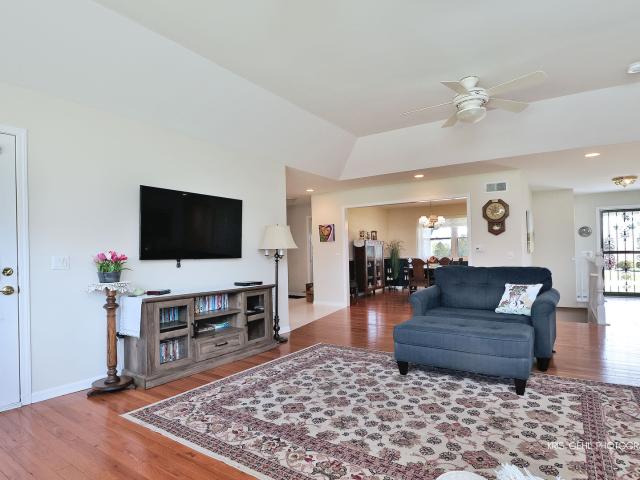 9209 Anthony Lane