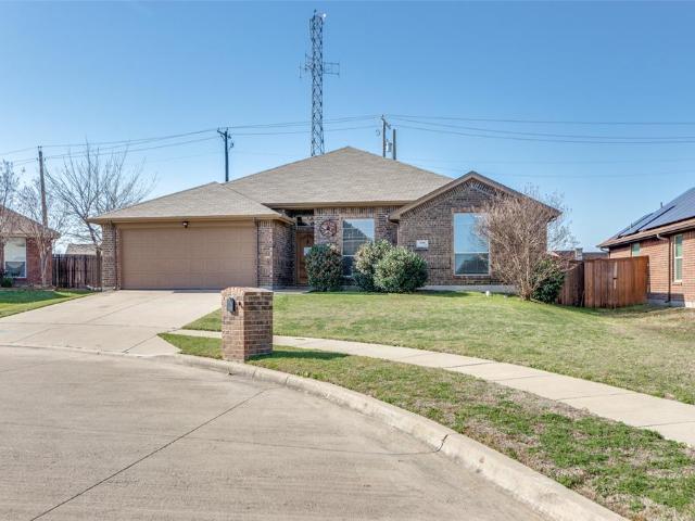 9209 Hunters Ct, White Settlement, TX 76108 | MLS #21204 | Compass