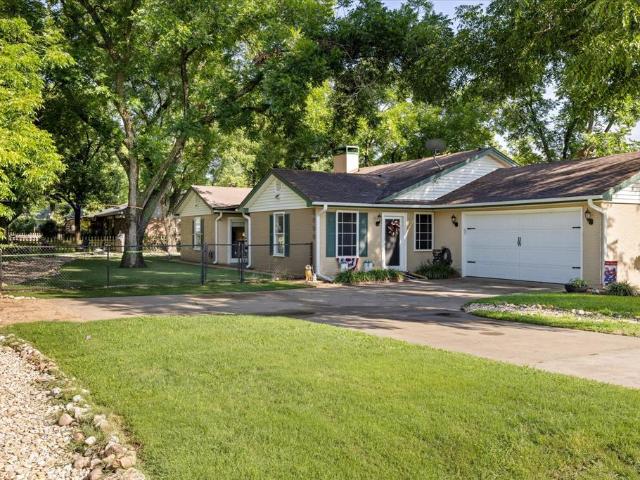 9209 Hanging Moss Drive