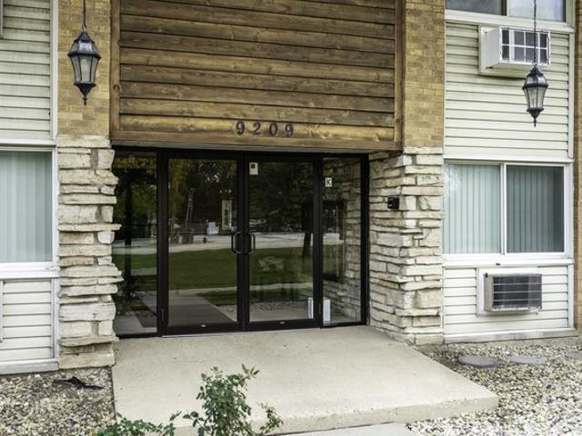 9209 Potter Rd Apt 2F, Des Plaines, IL 60016