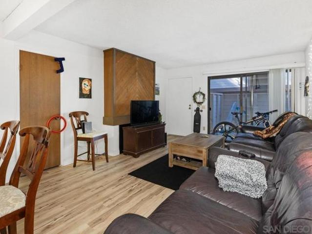 9209 Village Glen Dr 145, San Diego, CA 92123