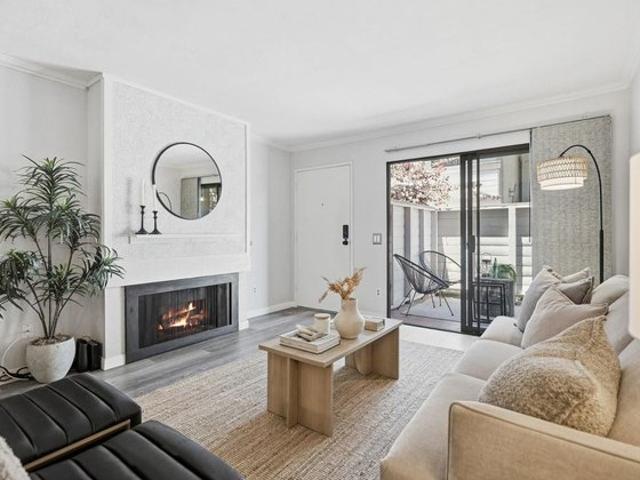 9209 Village Glen Dr Unit 143, San Diego, CA 92123
