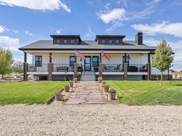 9200 Meadow Farms Dr, Milliken, CO 80543