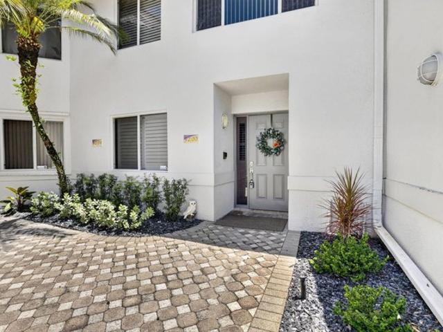9200 NW 9th Ct, Plantation, FL 33324