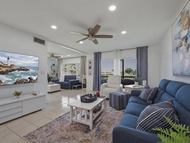 9200 N Hollybrook Lake Dr Apt 310, Pembroke Pines, FL 33025