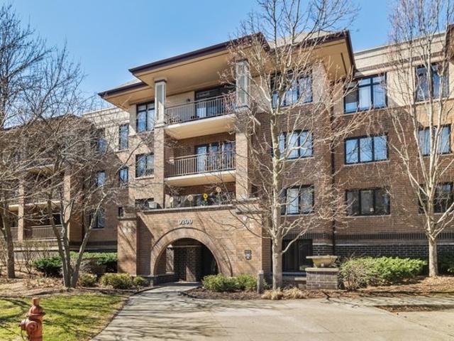 9200 E Prairie Rd Apt 209, Evanston, IL 60203