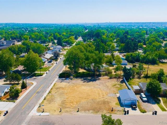 9200 Grandview Ave, Arvada, CO 80002
