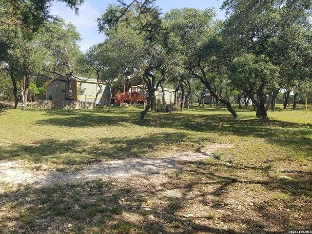 9200 Park Rd # 37, Lakehills, TX 78063