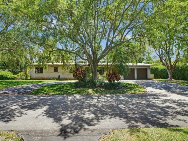 9200 SW 125th Terrace, Miami, FL 33176