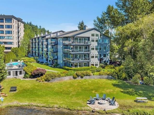 9201 NE Juanita Dr Apt 101, Kirkland, WA 98034