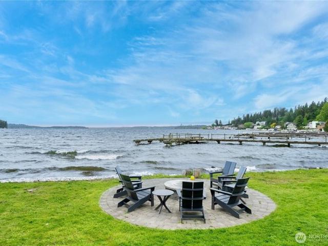 9201 NE Juanita Dr Apt 205, Kirkland, WA 98034