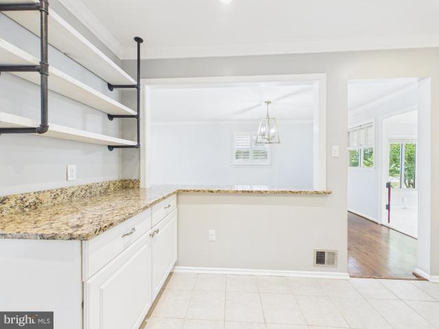 9201 Cherrytree Dr, Alexandria, VA 22309 | MLS #VAFX2322