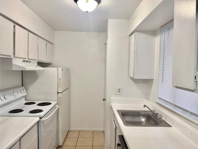 9201 Clarewood Drive 307