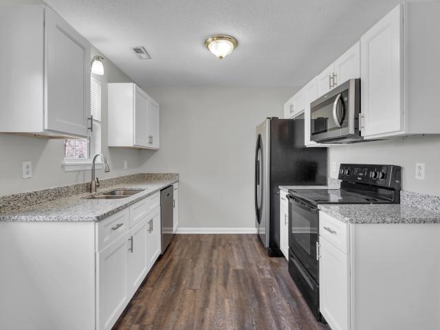 9201 Pembroke Oak Grove Rd