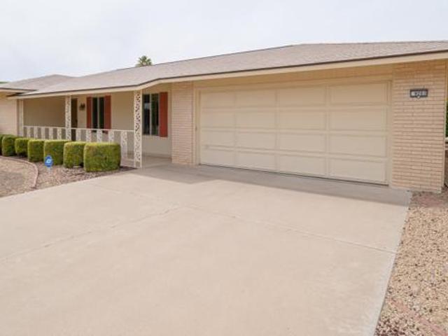 9201 W Glen Oaks Cir, Sun City, AZ 85351