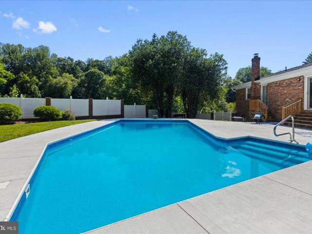9202 Southmoor Court