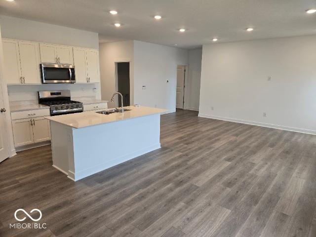 9203 Hemingway Drive
