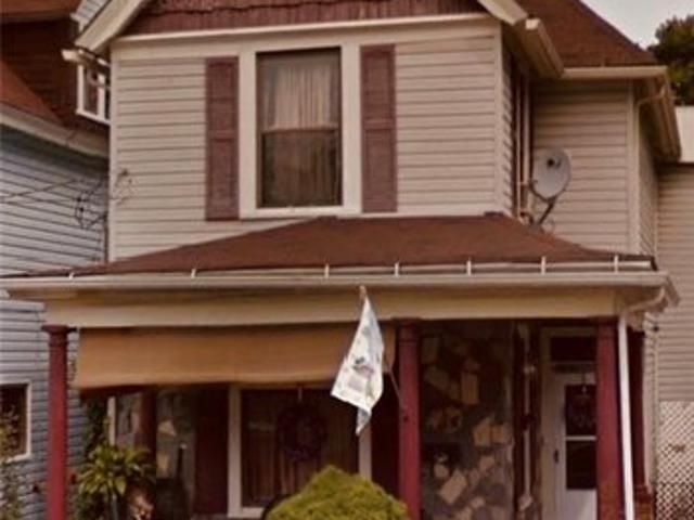 920 13th St, Beaver Falls, PA 15010