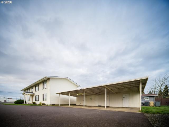 920 18TH AVE