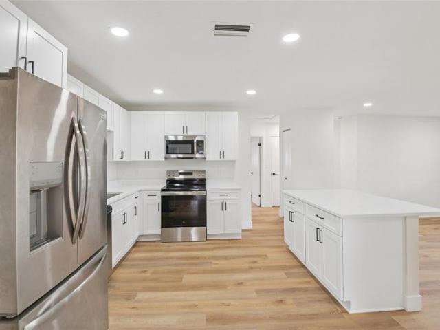 920 43rd Ave NE, St. Petersburg, FL 33703 | MLS #TB8483